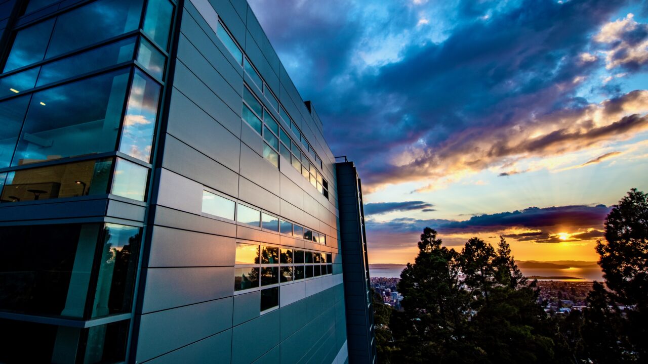 What Is Edge AI and How Does It Work? | NVIDIA Blog